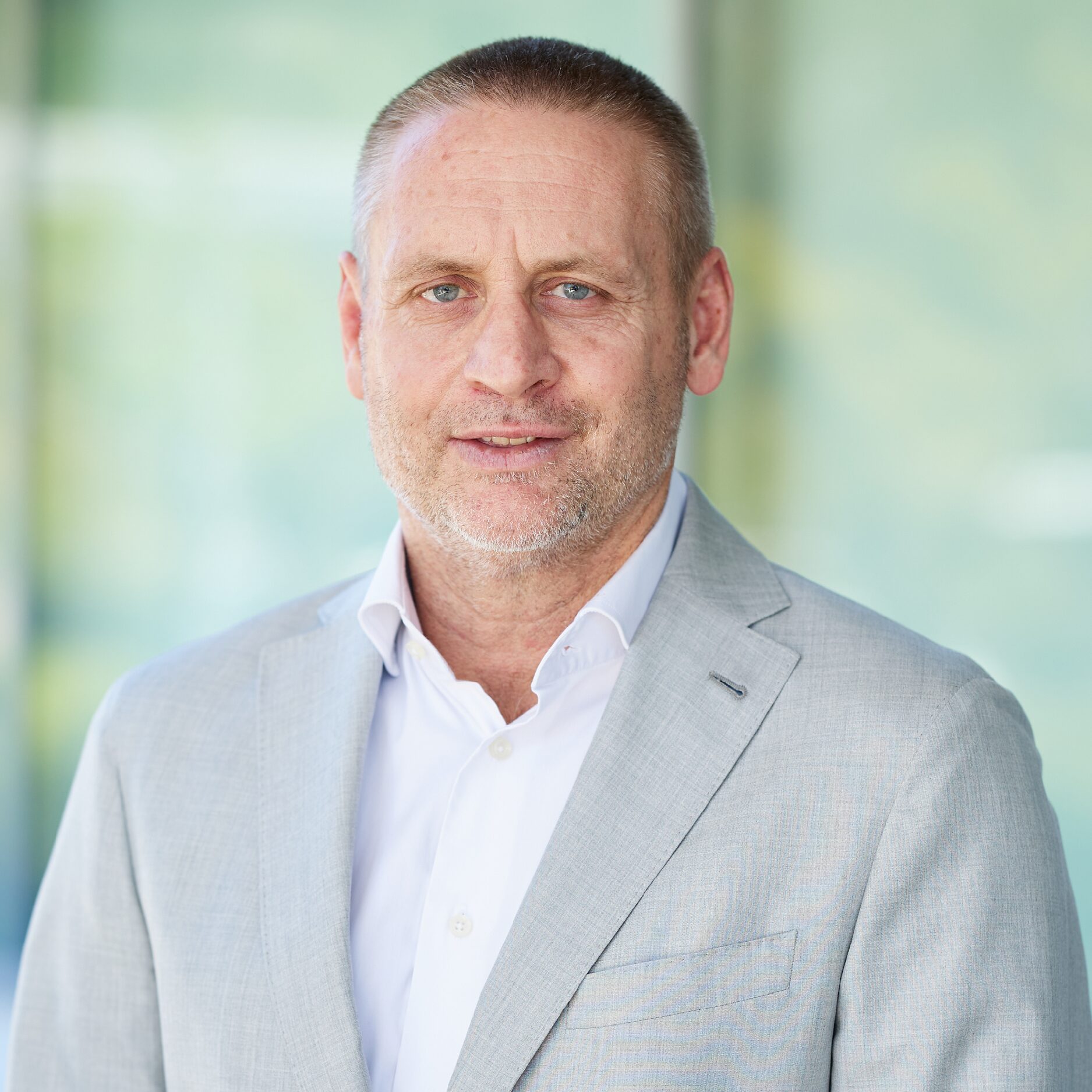 Emeco | Leadership